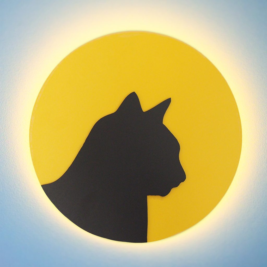 Luna cu Cap de Pisica – Meomob